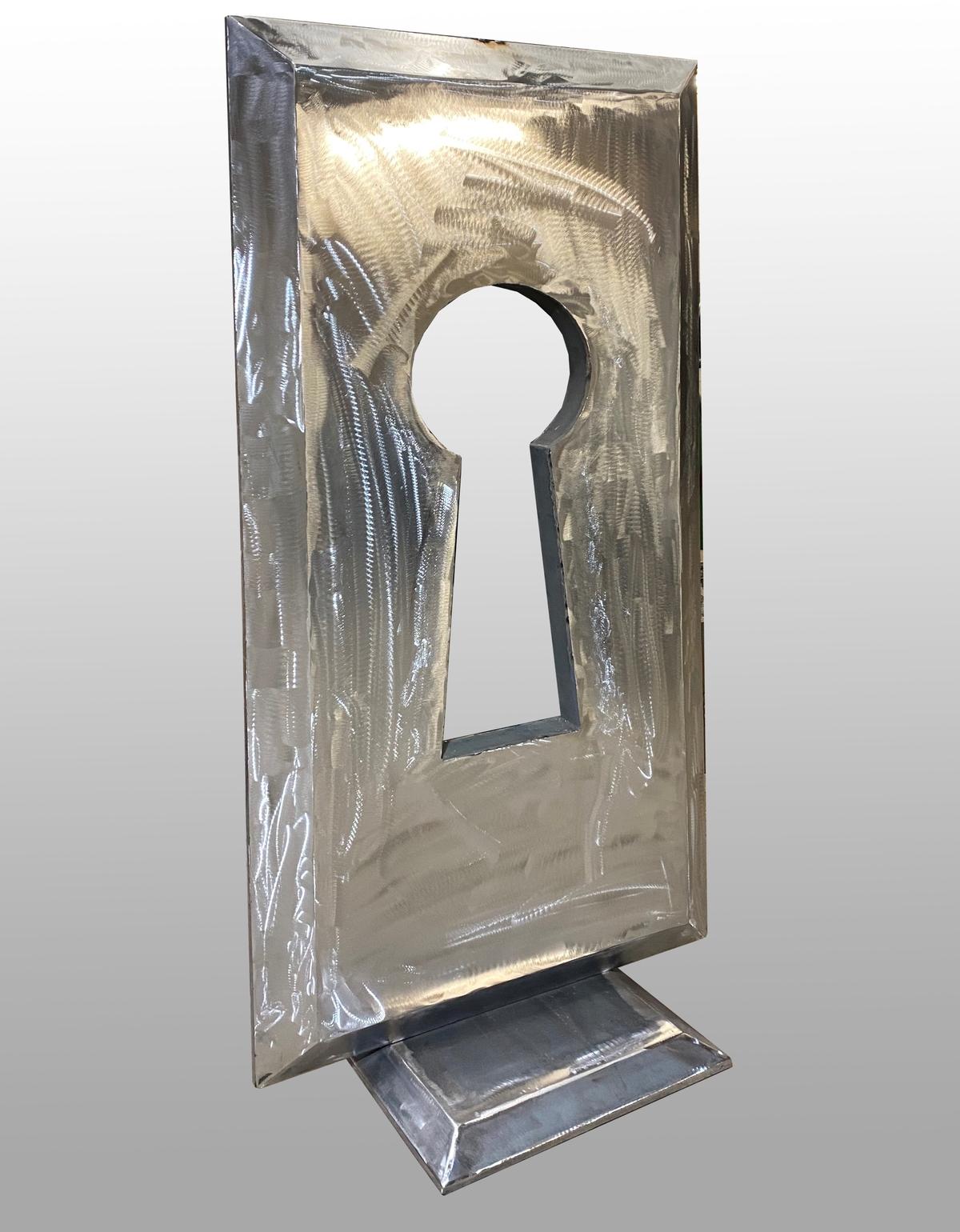 Large Key Hole | ÆRENA Galleries & Gardens